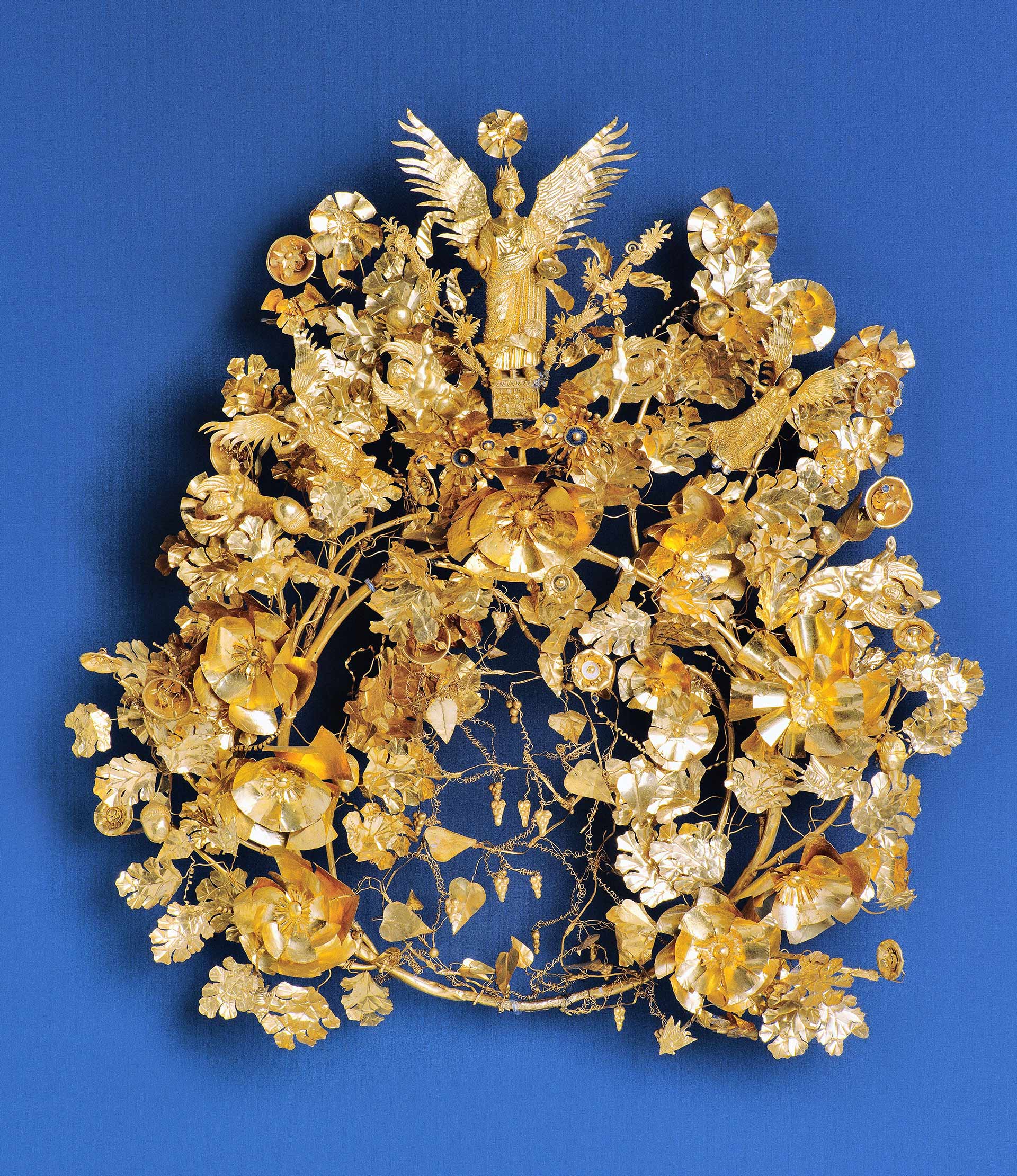 Kranz-von-Armento_Staatliche-Antikensammlungen | Art Aurea